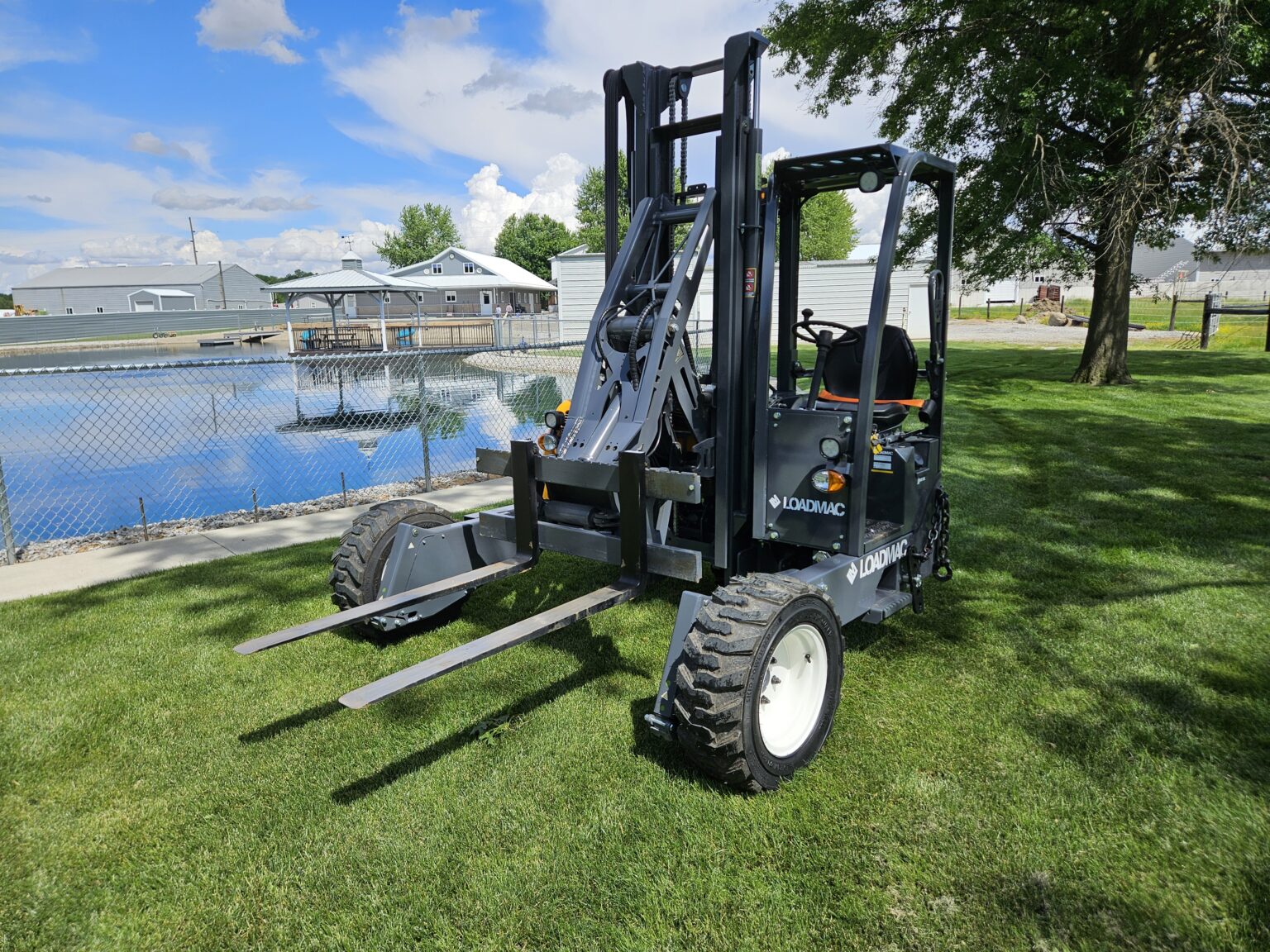 Loadmac 855: Truck Mounted Forklift with Extended Reach